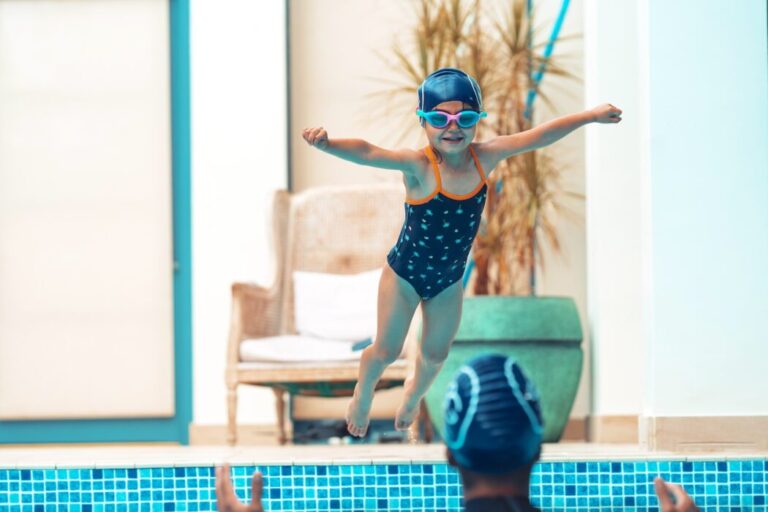 Swim Generation launches children’s swimming lessons in Bath